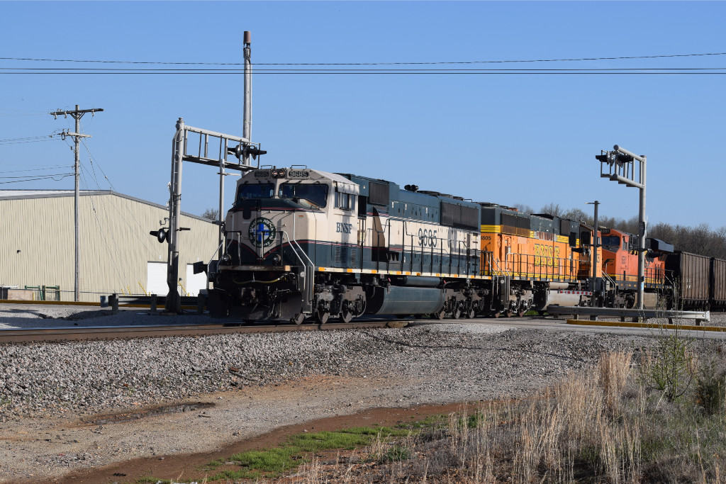 BNSF 9685